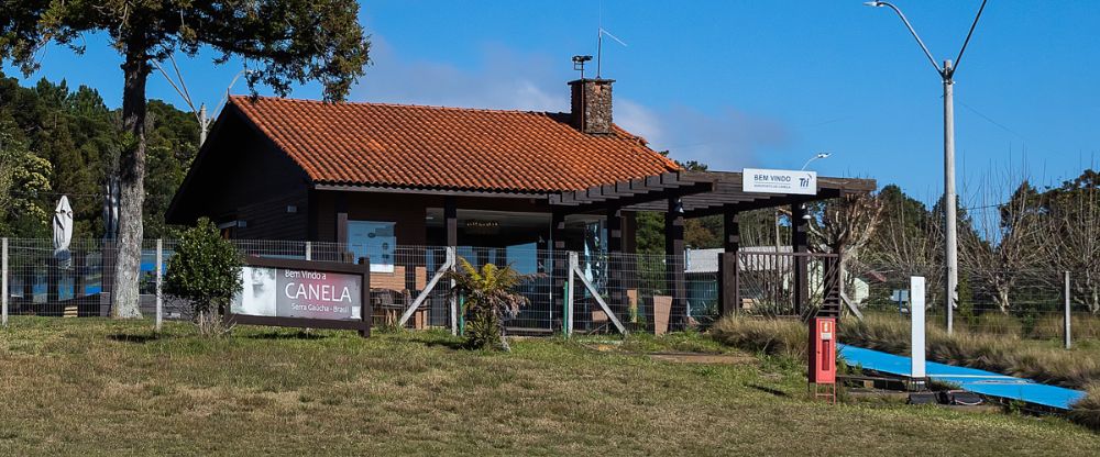 What Terminal is Azul Brazilian Airlines at CEL? 1-844-506-1684